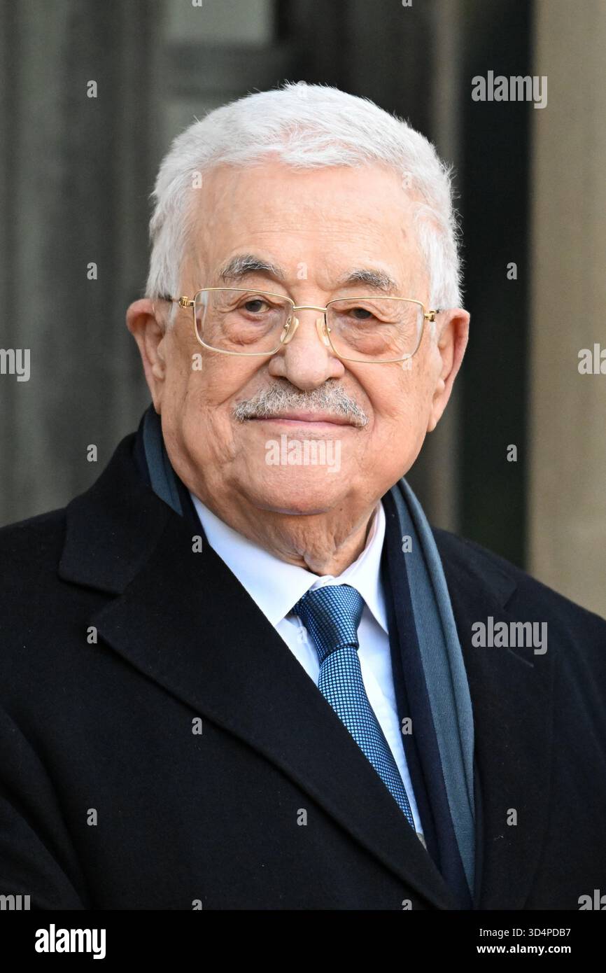 Meeting between the President of the Republic Emmanuel Macron and Mr ...