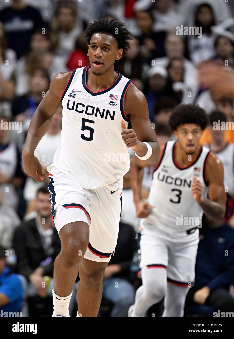 UConn forward Tarris Reed Jr. (5) in the second half of an NCAA college ...