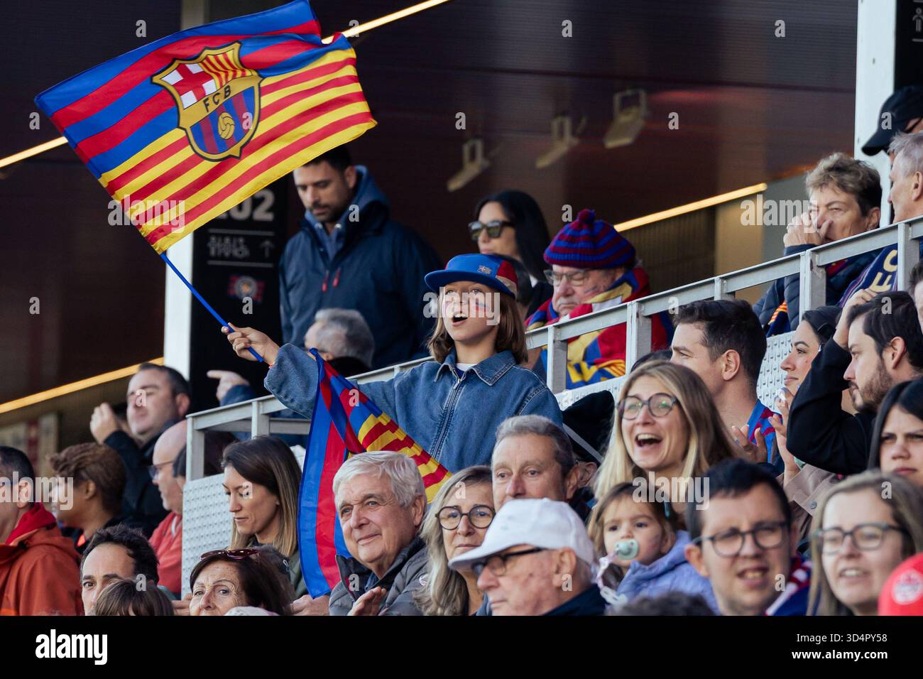 Barcelona fan singing the Barcelona hymn before the Liga F Moeve game ...
