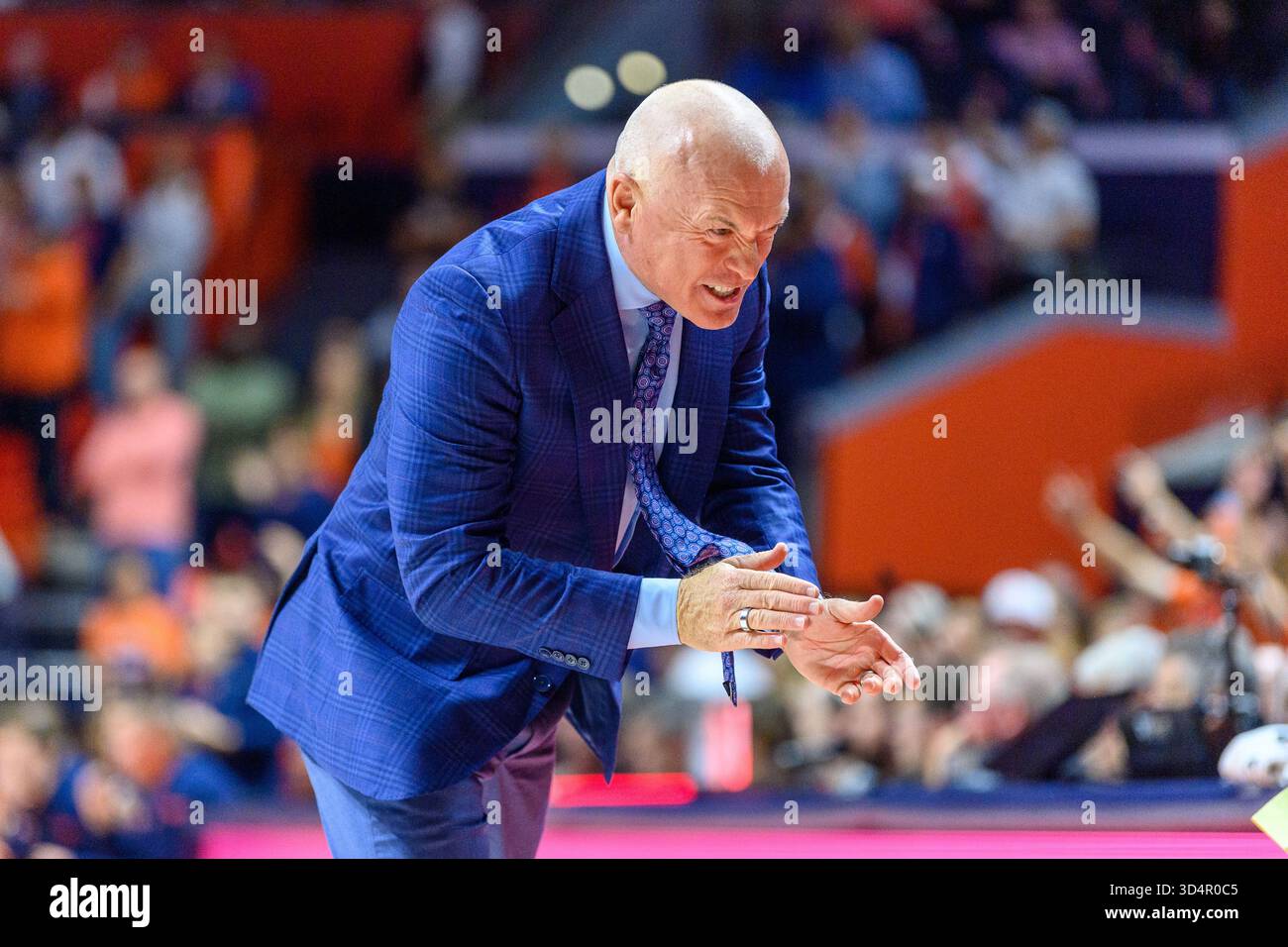Florida Gulf Coast head coach Pat Chambers shouts to his team during an ...