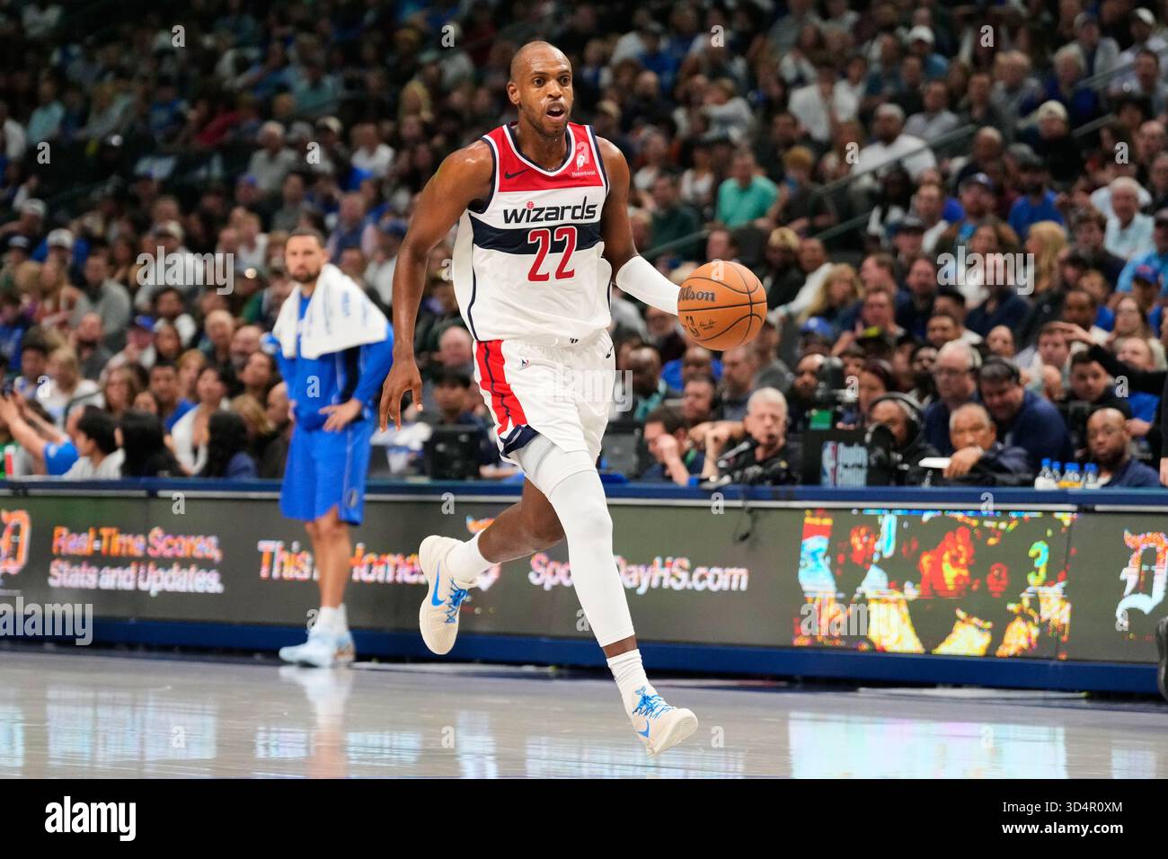 Washington Wizards forward Khris Middleton handles the ball during an ...