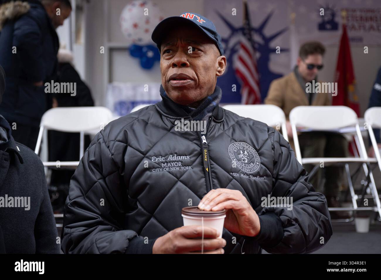 Photo by: NDZ/STAR MAX/IPx 2025 11/11/25 Mayor Eric Adams marches in ...