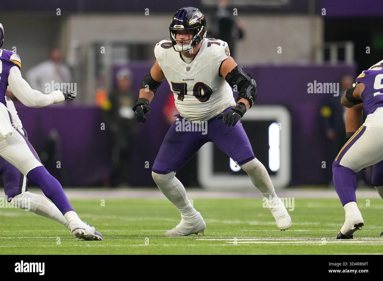 Baltimore Ravens offensive tackle Roger Rosengarten (70) in action ...