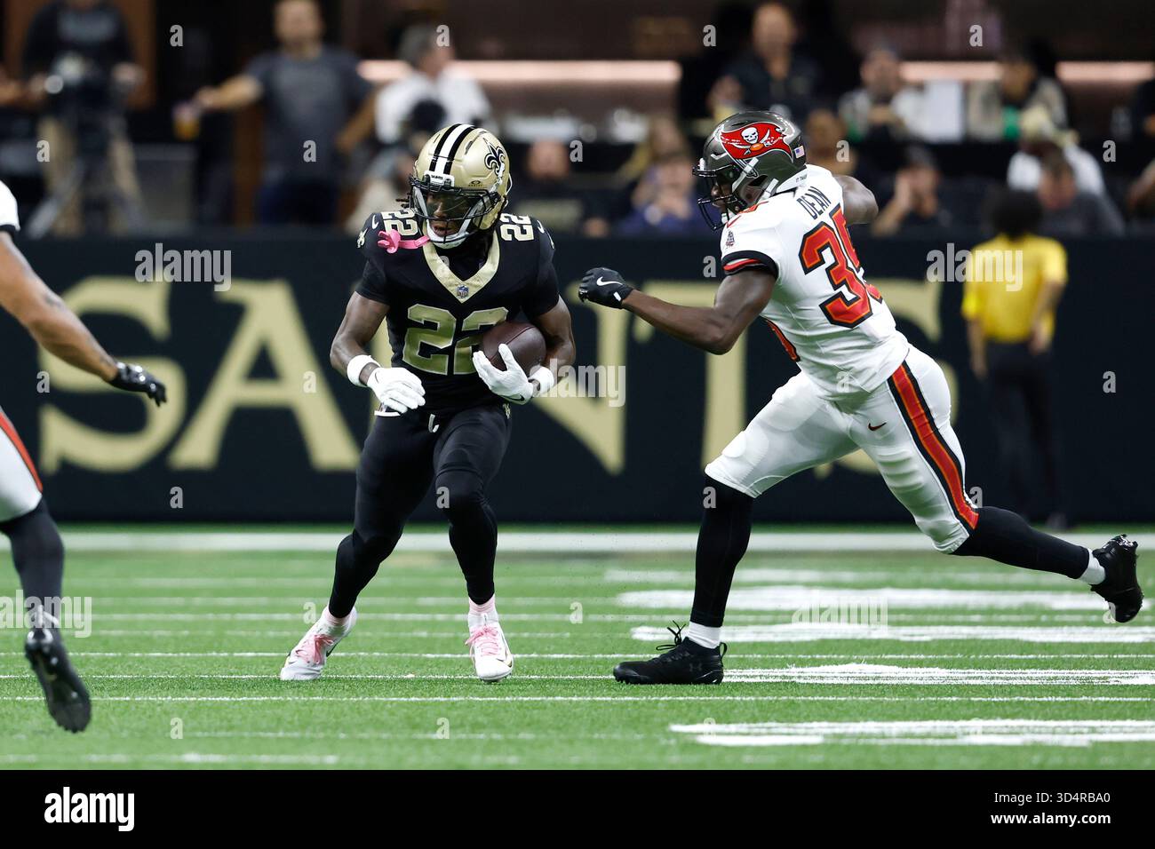 New Orleans Saints wide receiver Rashid Shaheed (22) runs the ball ...