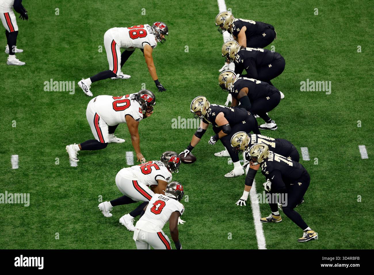 The New Orleans Saints offense lines up against the Tampa Bay ...