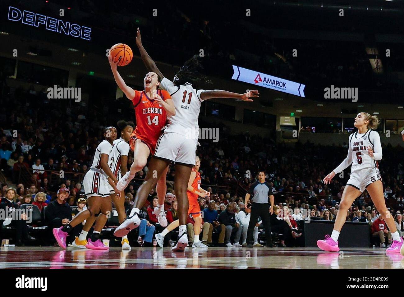 Clemson guard Rachael Rose (14) shoots against South Carolina center ...