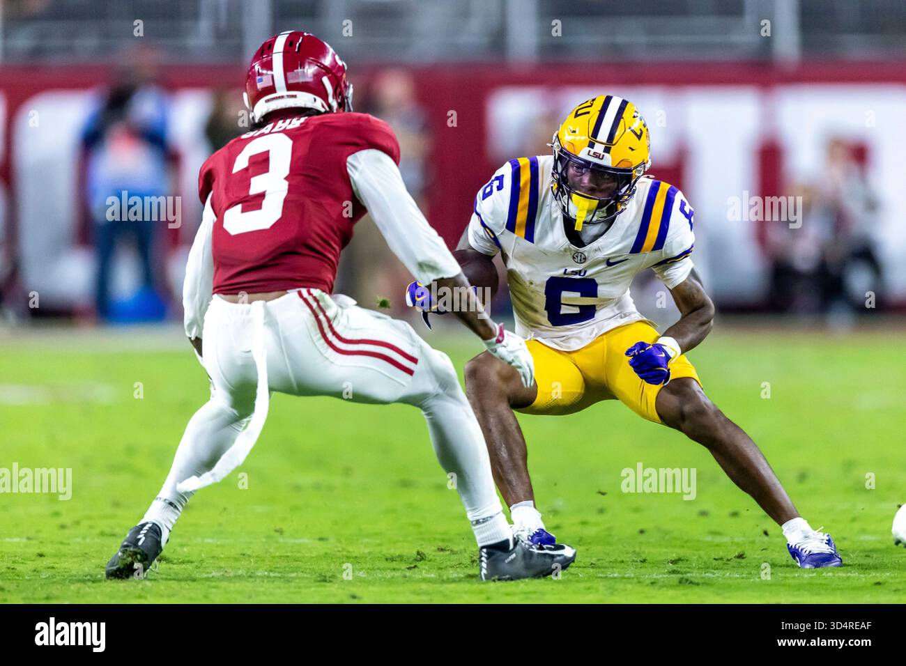 LSU wide receiver Barion Brown (6) works against Alabama defensive back ...