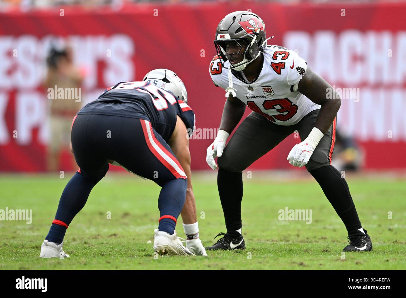 Tampa Bay Buccaneers linebacker Chris Braswell (43) lines up against ...