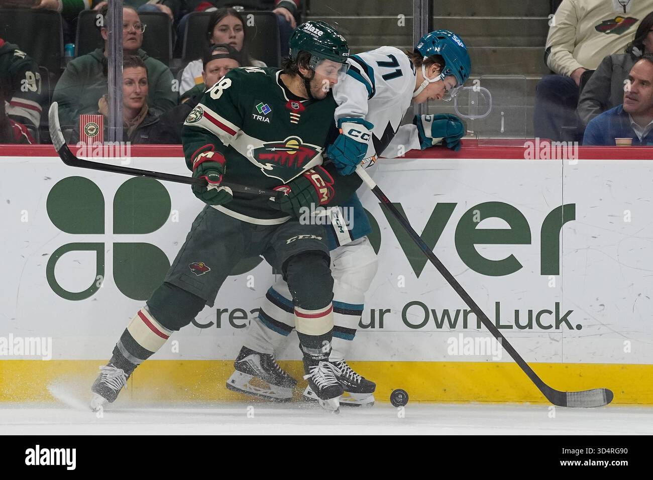 Minnesota Wild right wing Ryan Hartman (38) and San Jose Sharks center ...