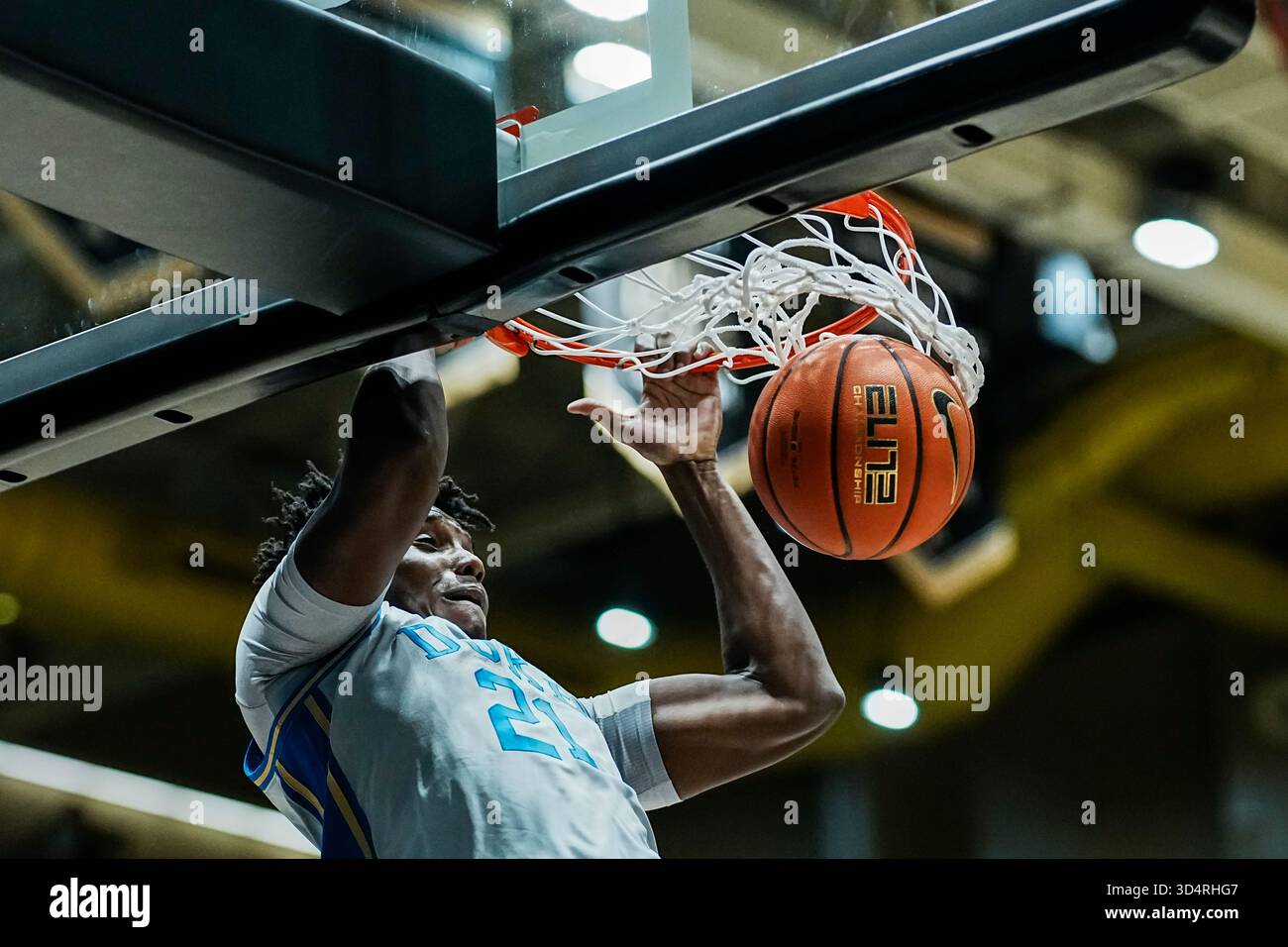 Duke's Patrick Ngongba |I (21) dunks against the Army during the second ...