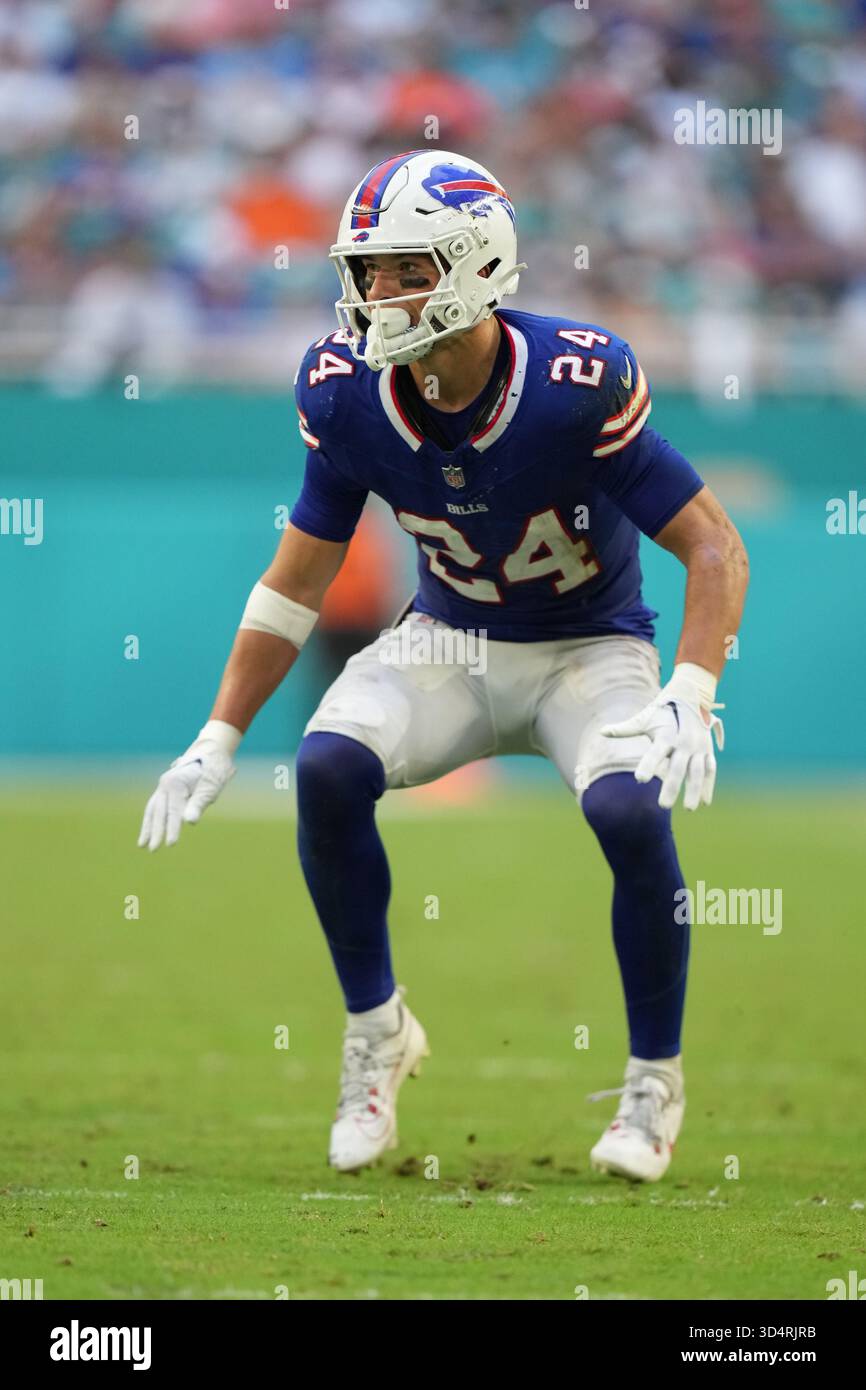 Buffalo Bills safety Cole Bishop (24) defends near the line of ...