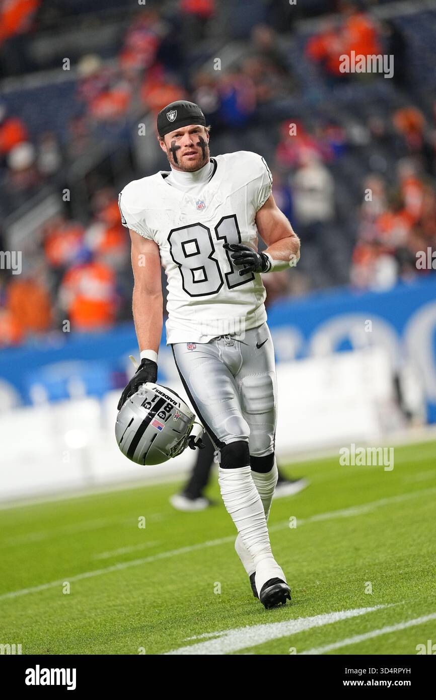 Las Vegas Raiders wide receiver Alex Bachman (81) prior to the game ...