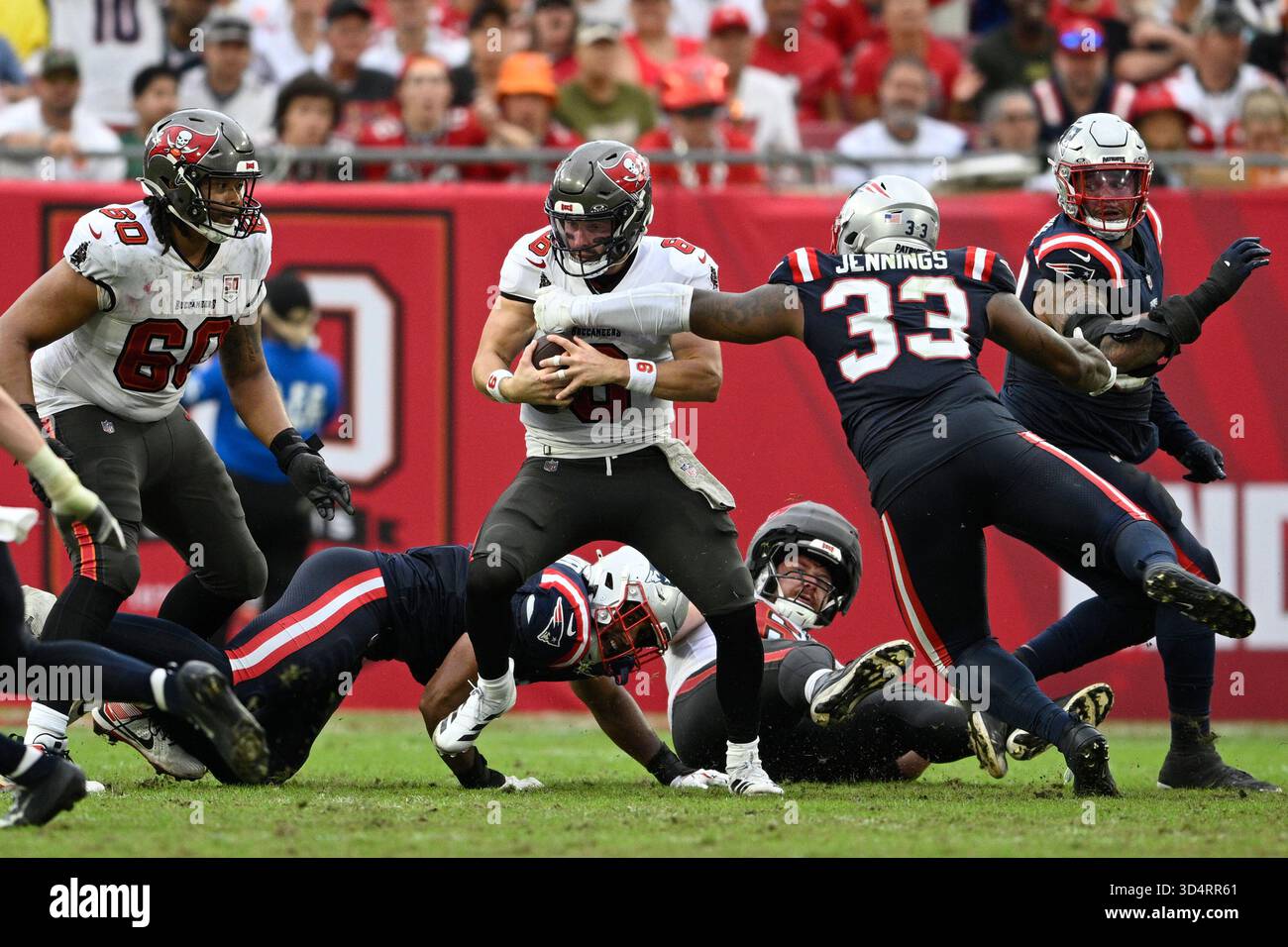 Tampa Bay Buccaneers quarterback Baker Mayfield (6) is pressured by New ...