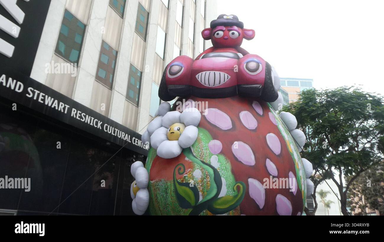 Buggy bear crashes made in la hi-res stock photography and images - Alamy