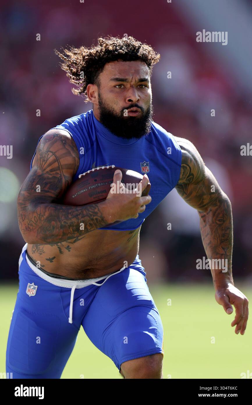 Los Angeles Rams running back Kyren Williams (23) warms up during an ...