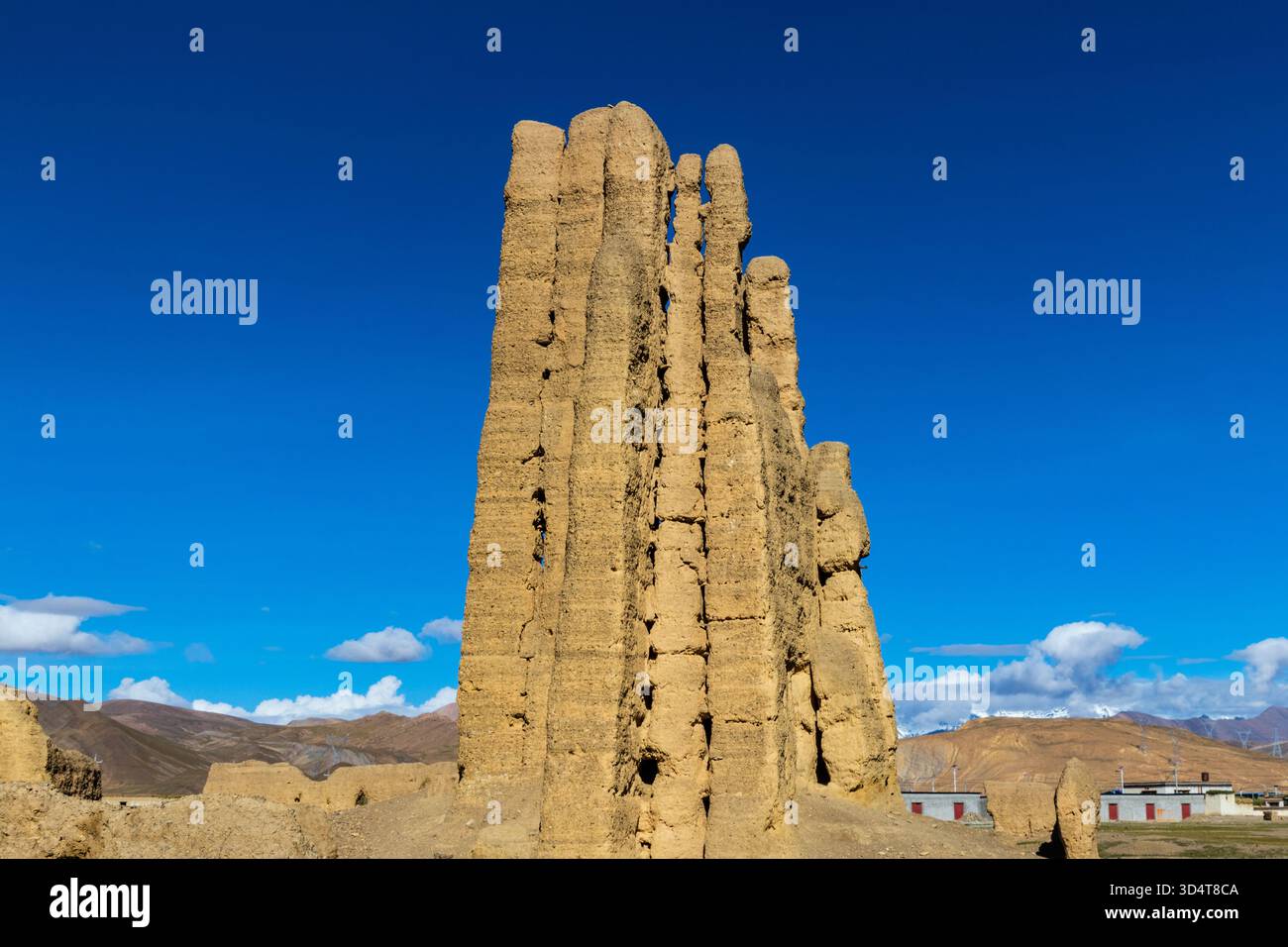 SHIGATSE, CHINA - SEPTEMBER 25, 2025 - Ruins of the ancient castle in ...