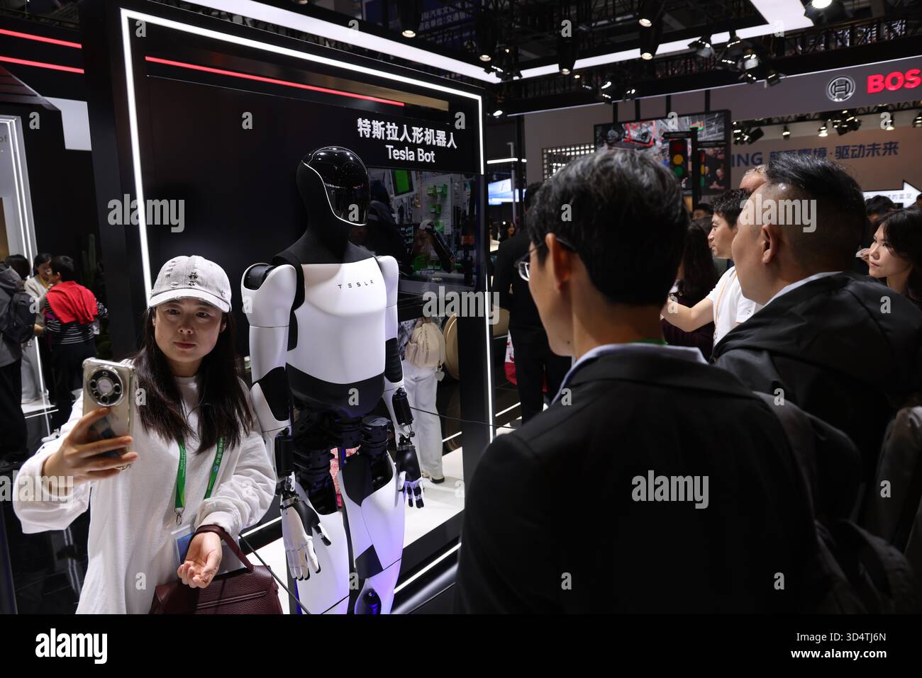 Tesla's Cybercab makes debut at the 8th China International Import Expo ...