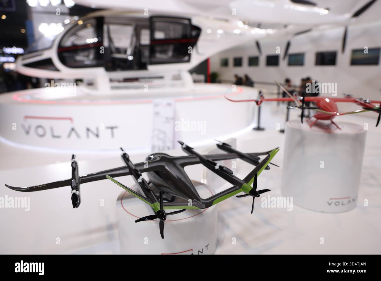 Volant Aerotech's VE25-100 eVTOL aircraft makes debut at the 8th China ...