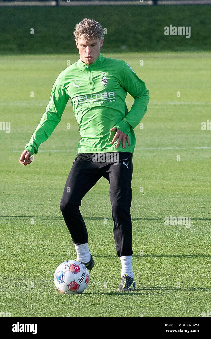 12.11.2025, Fussball: 1. Bundesliga, Saison 2025/2026, öffentliches ...