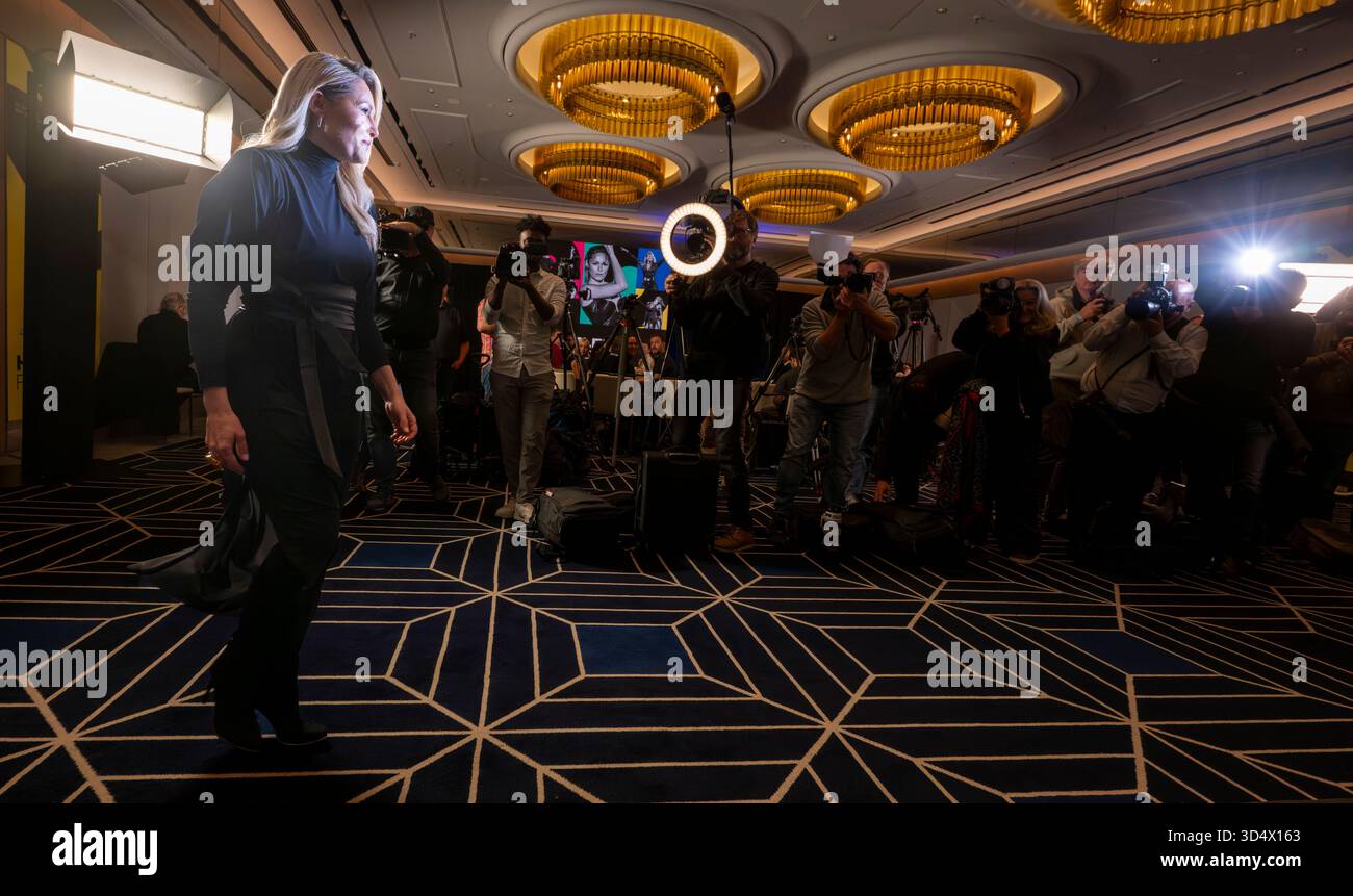 12 November 2025, Bavaria, Munich: Helene Fischer takes part in a photo ...