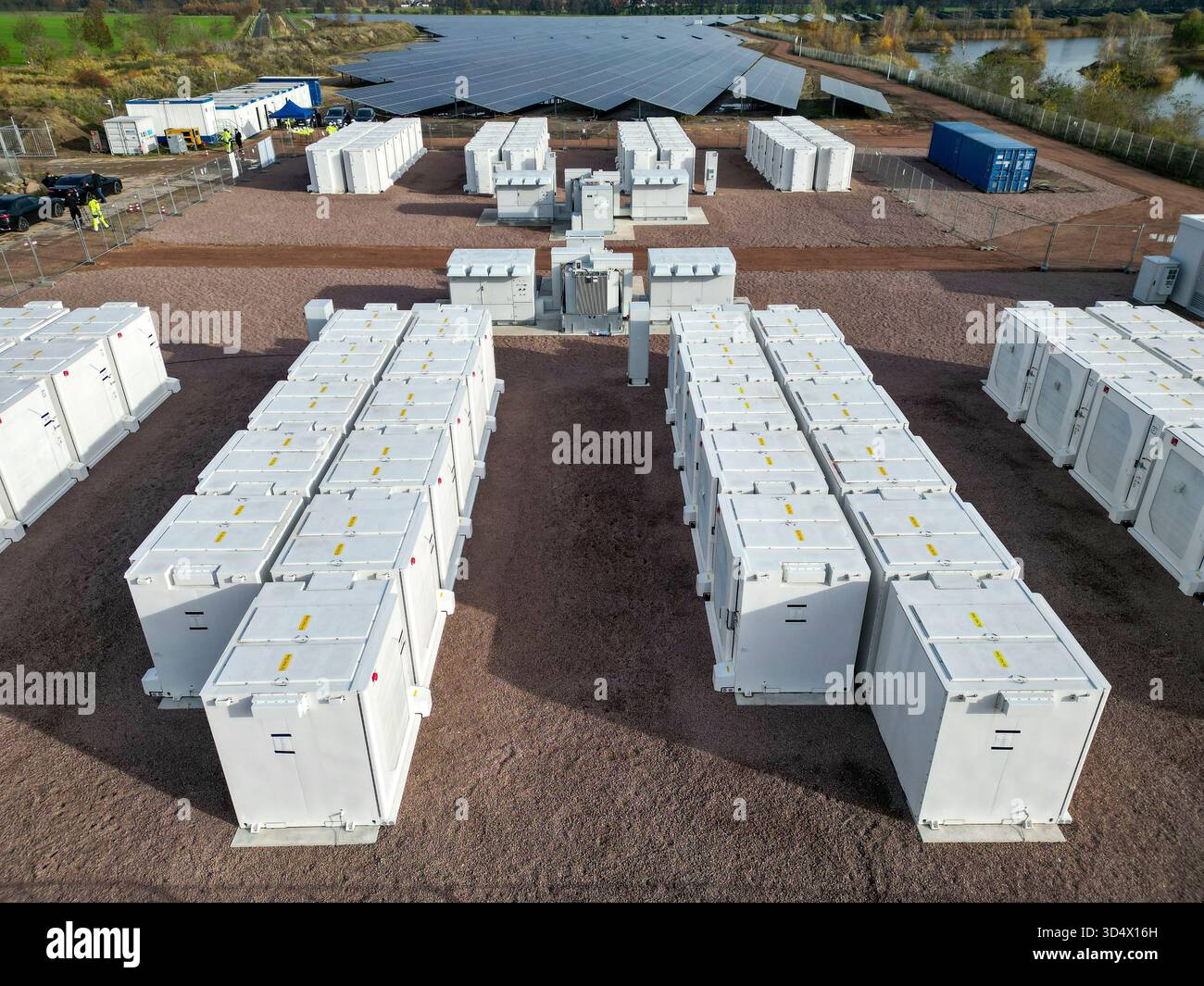 12 November 2025, Saxony-Anhalt, Zerbst: 88 battery storage units are ...