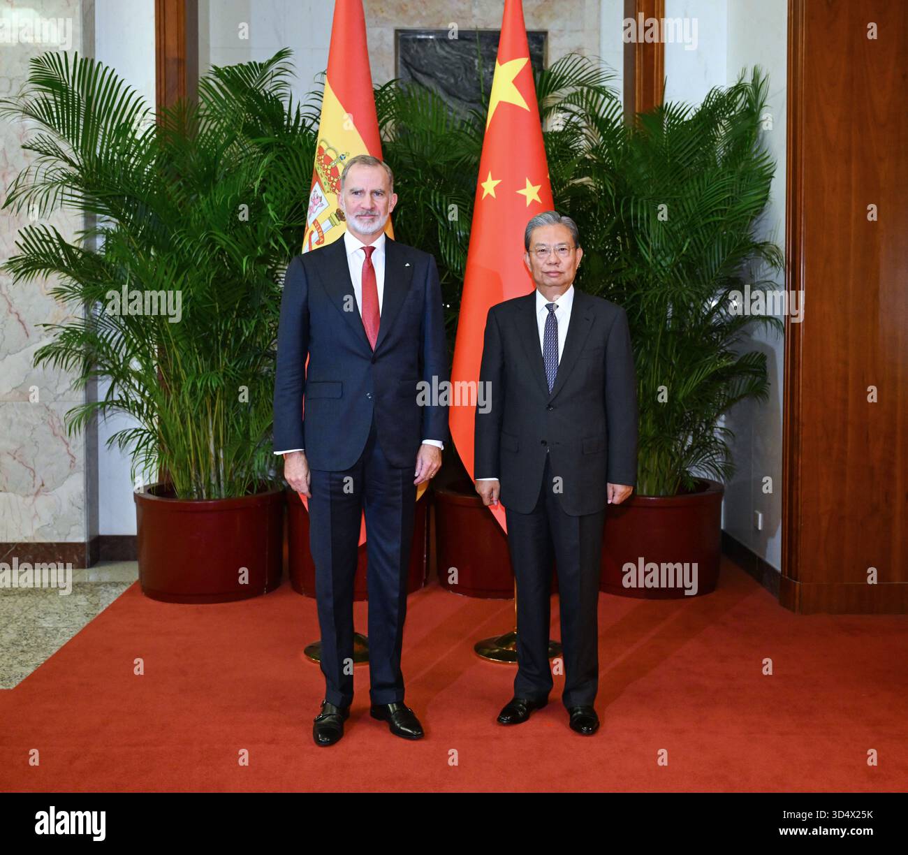 (251112) -- BEIJING, Nov. 12, 2025 (Xinhua) -- Zhao Leji, chairman of ...