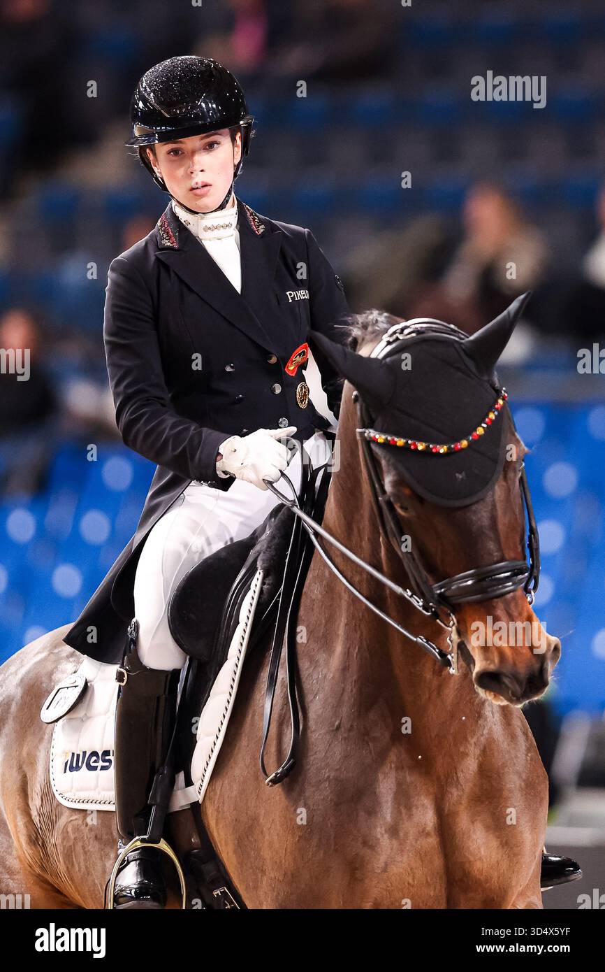 Winner Gold Jana Lang on Baron (RSC Nonnhof) Prize of the iWEST company ...