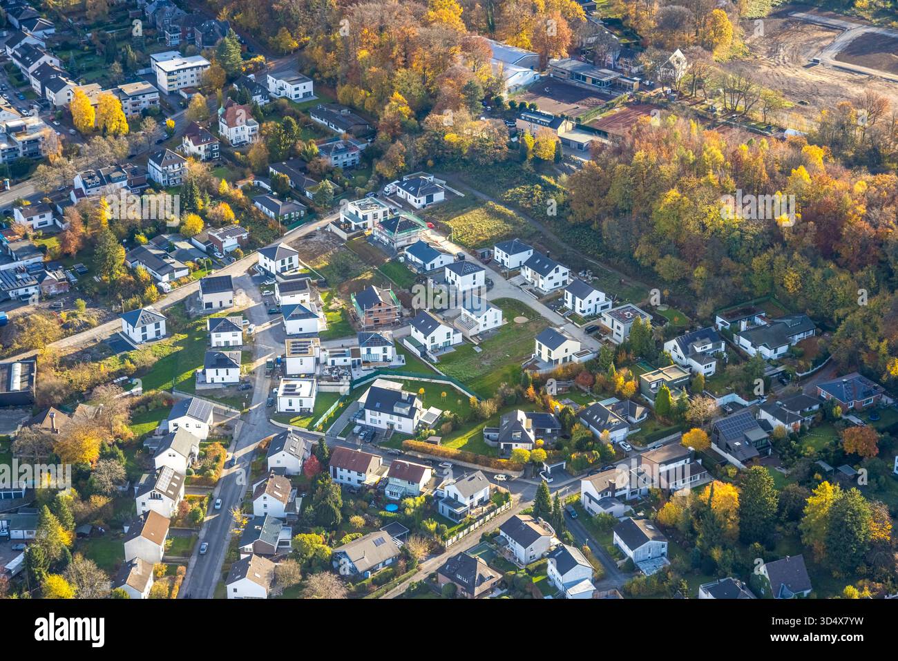 Luftbild, Wohnsiedlung mit Baustelle und Neubau Auf der Gehre ...