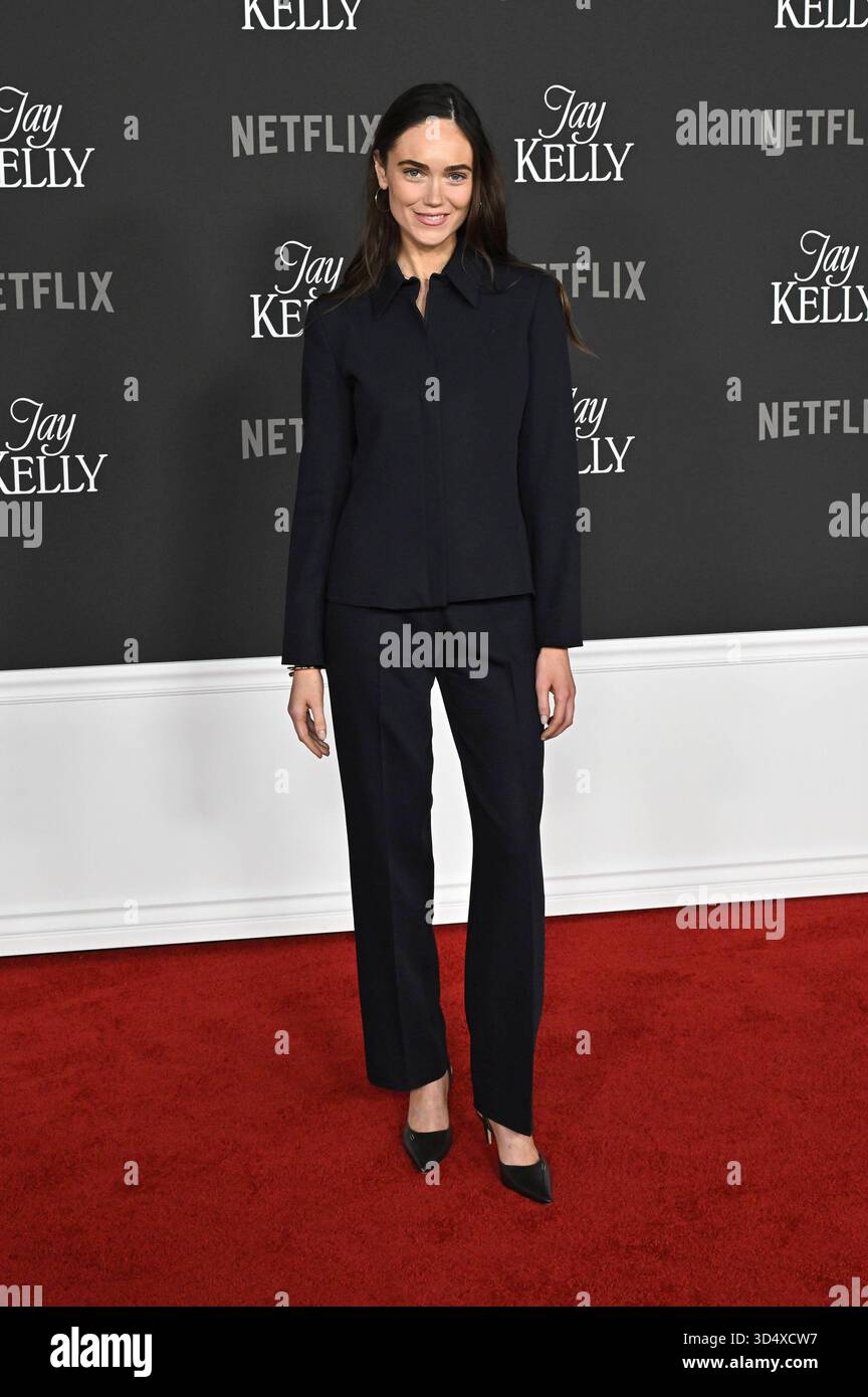 Maeve Whalen bei der Premiere des Netflix-Films Jay Kelly im Egyptian ...
