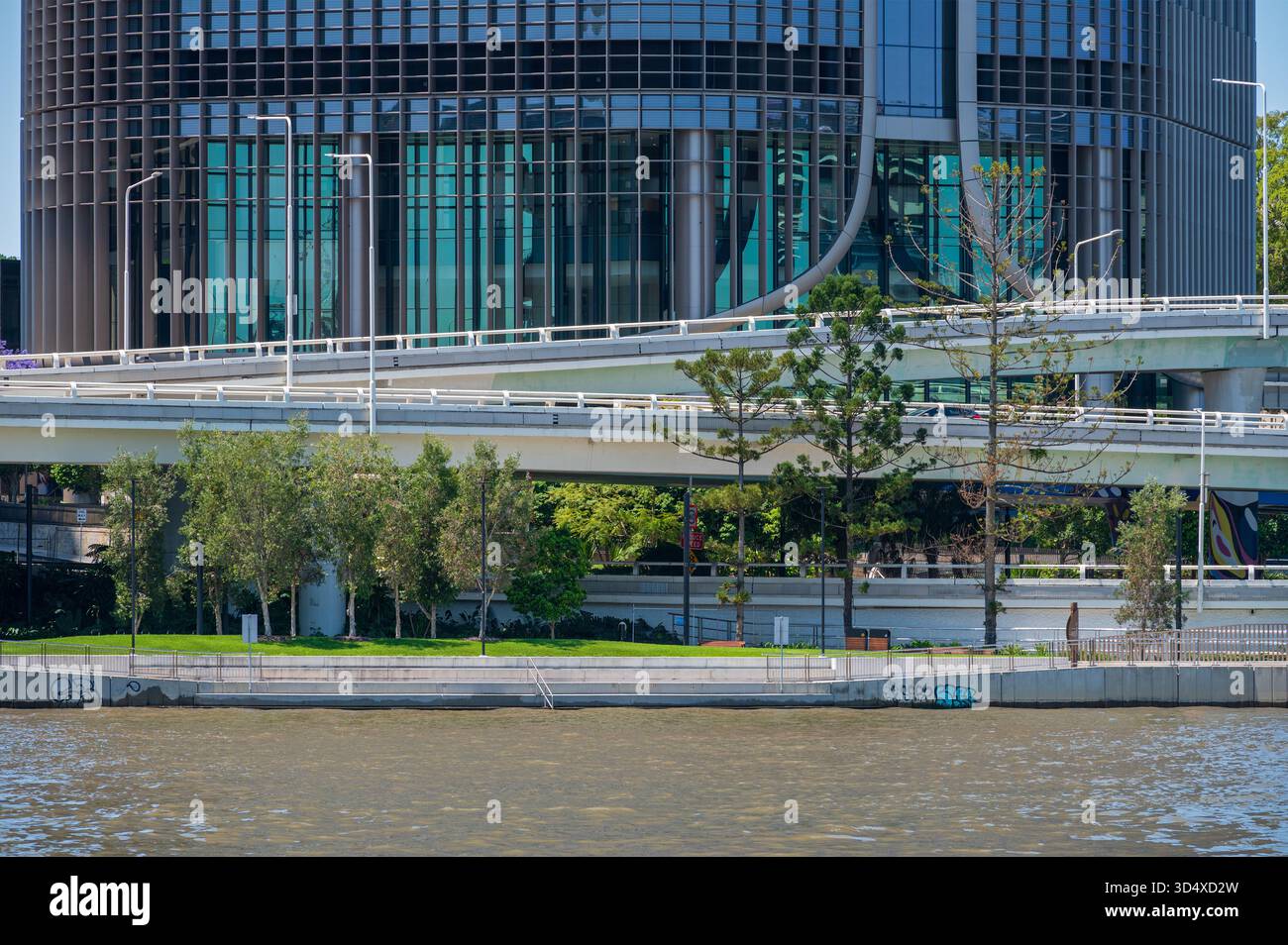 View across the Brisbane River looking toward Waterline Park and the ...