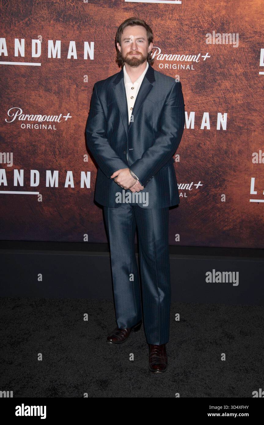 Christian Wallace bei der Premiere der 2. Staffel der Paramount Serie ...