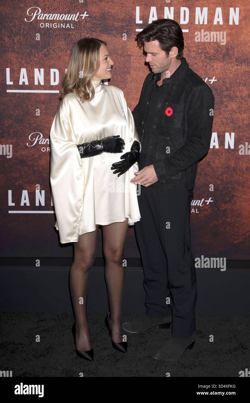 Kayla Wallace mit Ehemann Kevin McGarry bei der Premiere der 2. Staffel ...