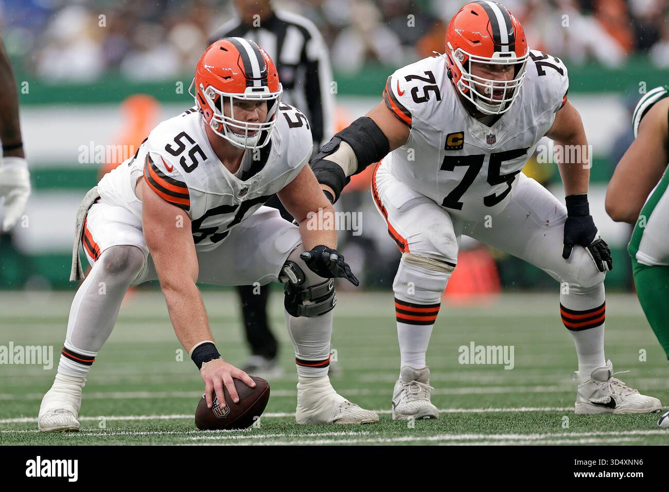 Cleveland Browns center Ethan Pocic (55) and guard Joel Bitonio (75 ...