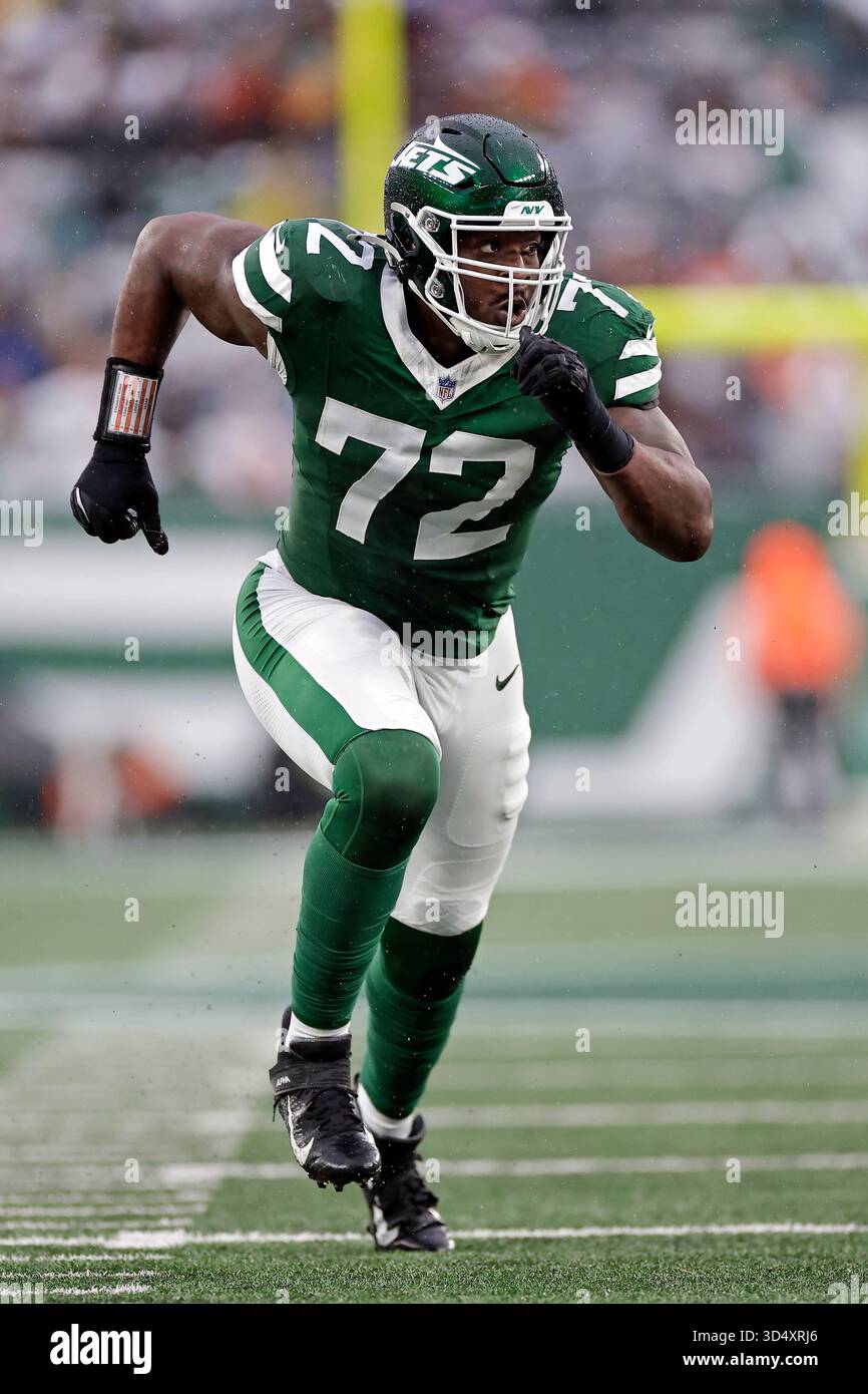 New York Jets defensive end Micheal Clemons (72) defends during an NFL ...