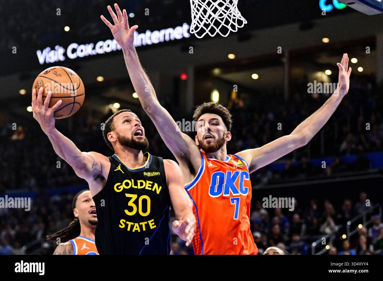 Golden State Warriors guard Stephen Curry (30) shoots against Oklahoma ...
