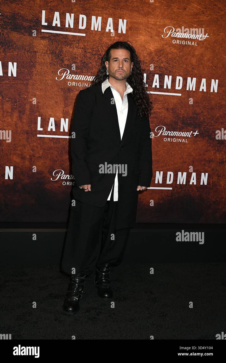 Tim Muir attends the New York Premiere Screening of Paramount+'s ...