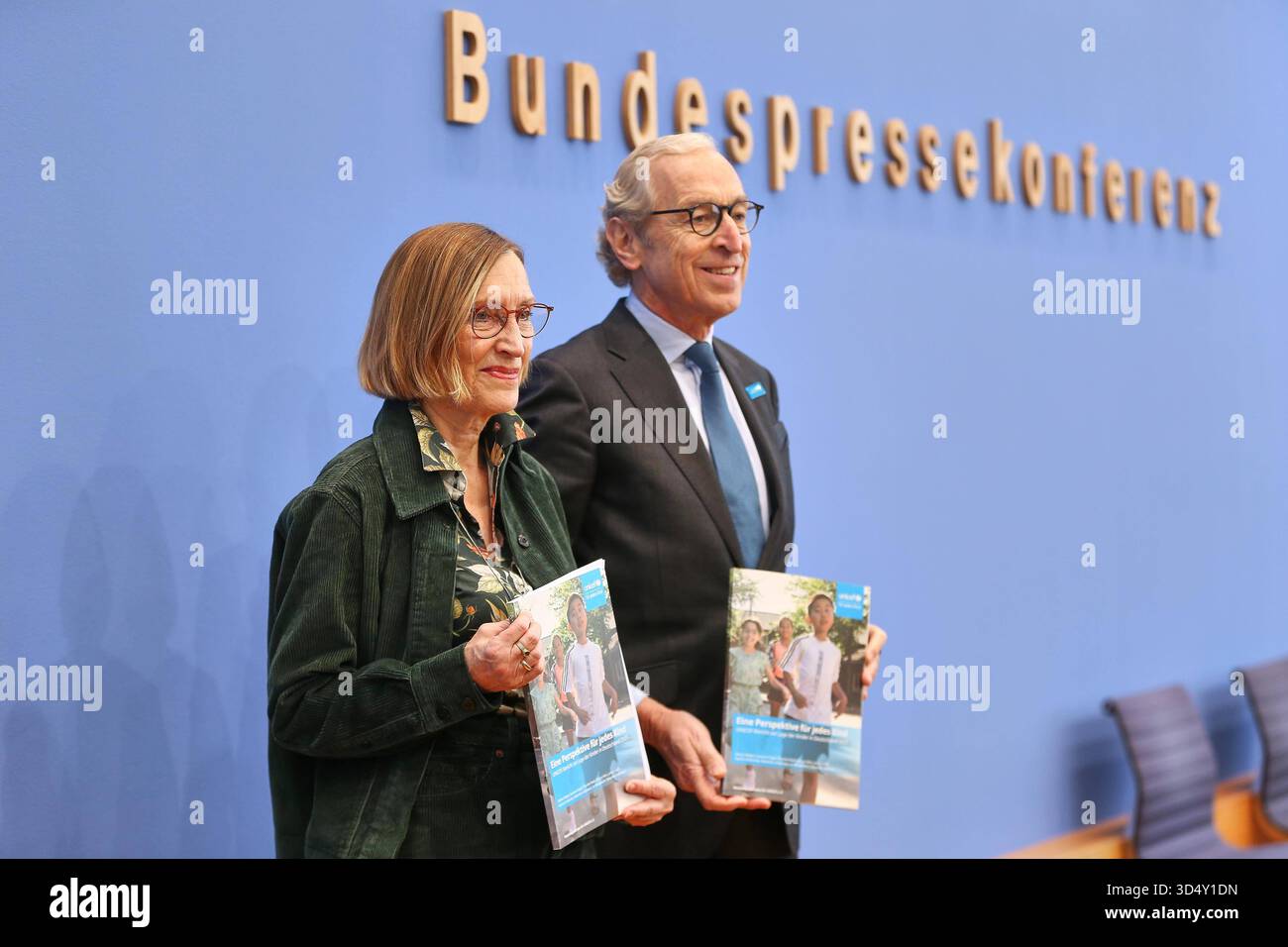 Berlin, Deutschland, 12.11.2025: Bundespressekonferenz: Eine ...