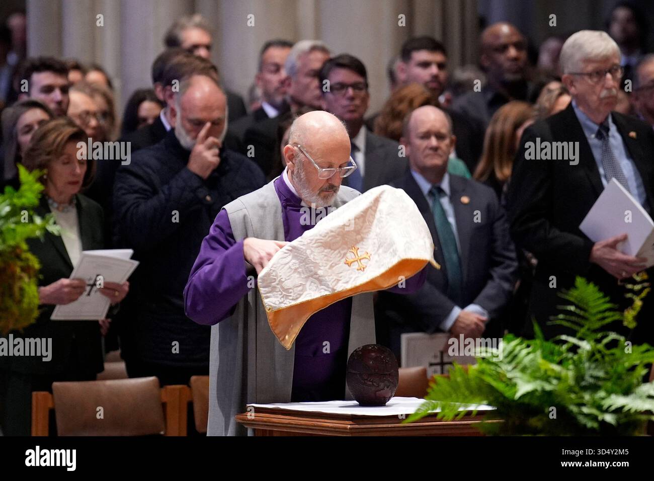 The funeral service for conservationist Jane Goodall at the National ...