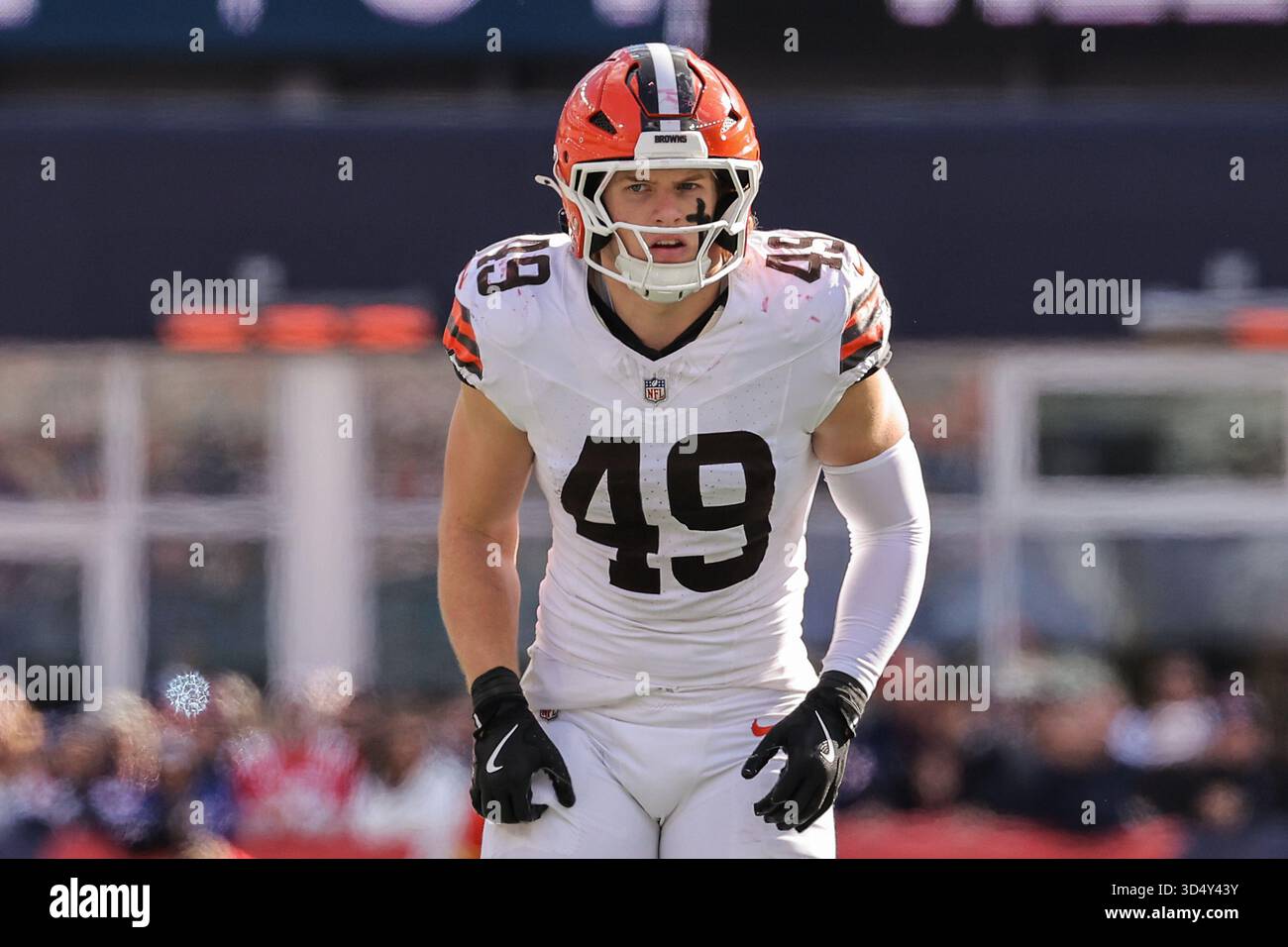 Cleveland Browns' Carson Schwesinger during an NFL football game ...
