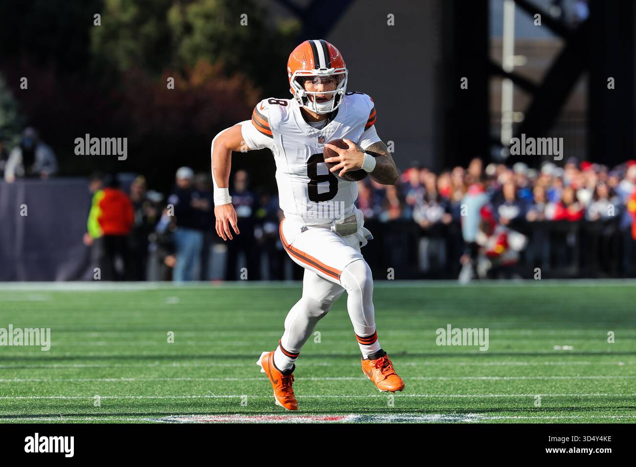 Cleveland Browns quarterback Dillon Gabriel runs against the New ...