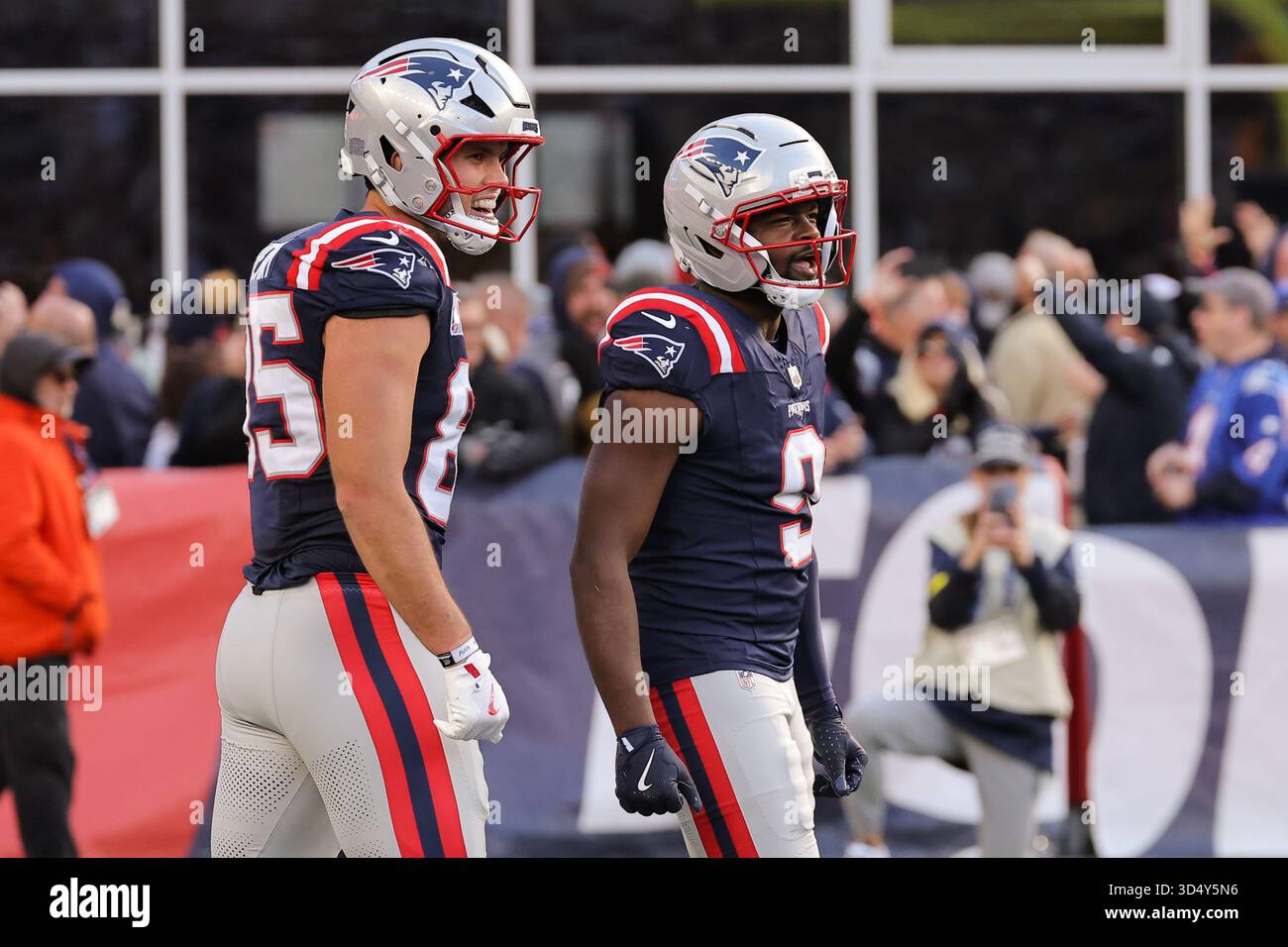 New England Patriots' Kayshon Boutte (9) celebrates his touchdown with ...