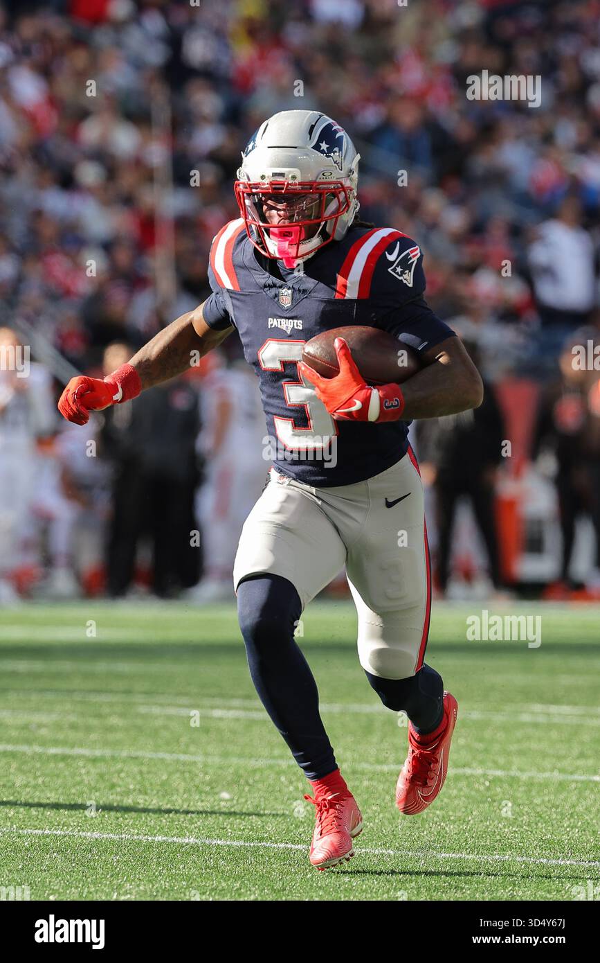New England Patriots' DeMario Douglas runs against the Cleveland Browns ...