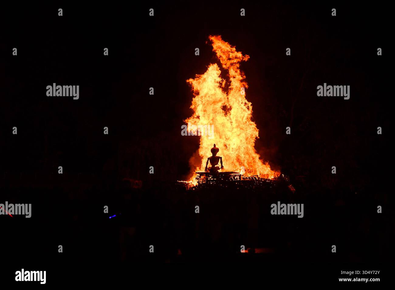 Leicester, Leicestershire, UK. 1st November 2025. Uk News. The bonfire ...