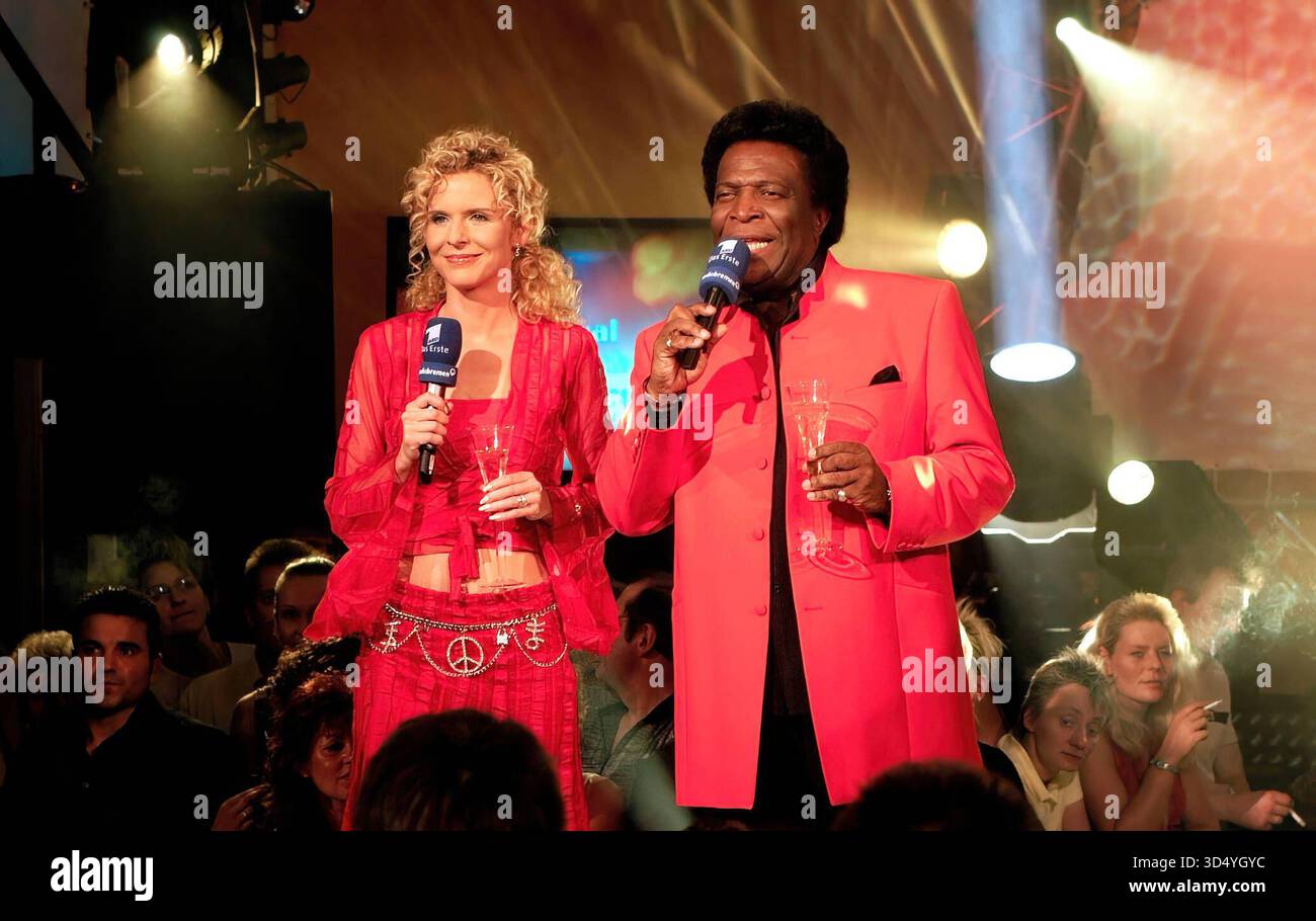 ARCHIV: Roberto Blanco Sänger Roberto Blanco mit Victoria Herrmann ...