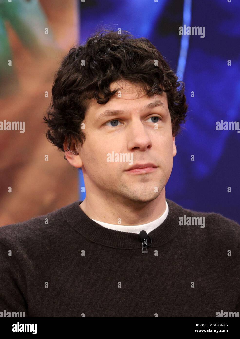 DORAL, FL - NOV 12: Jesse Eisenberg is seen during Despierta America ...