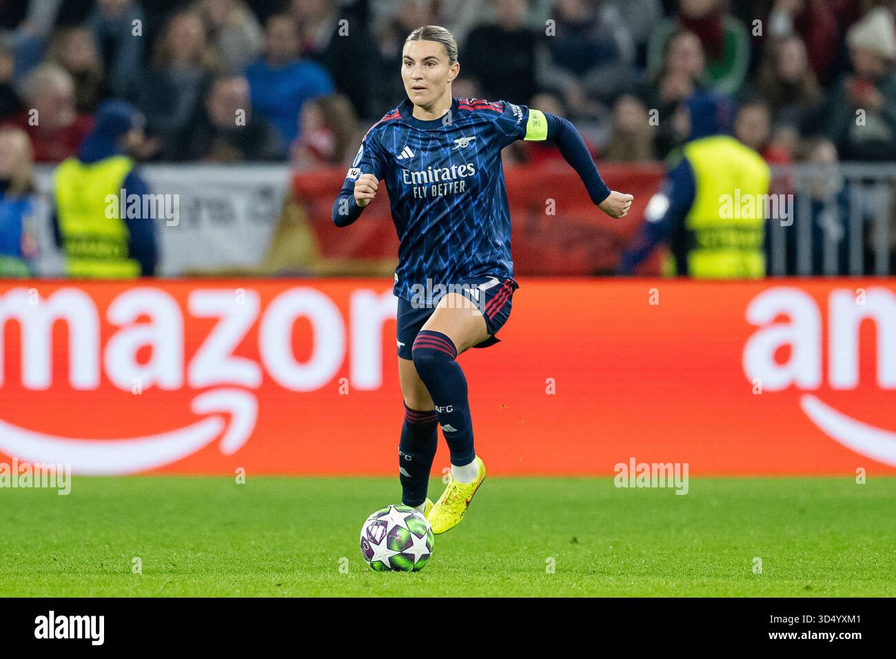 Steph Catley (Arsenal Women FC, #7) GER, FC FC Bayern Munich Women vs ...