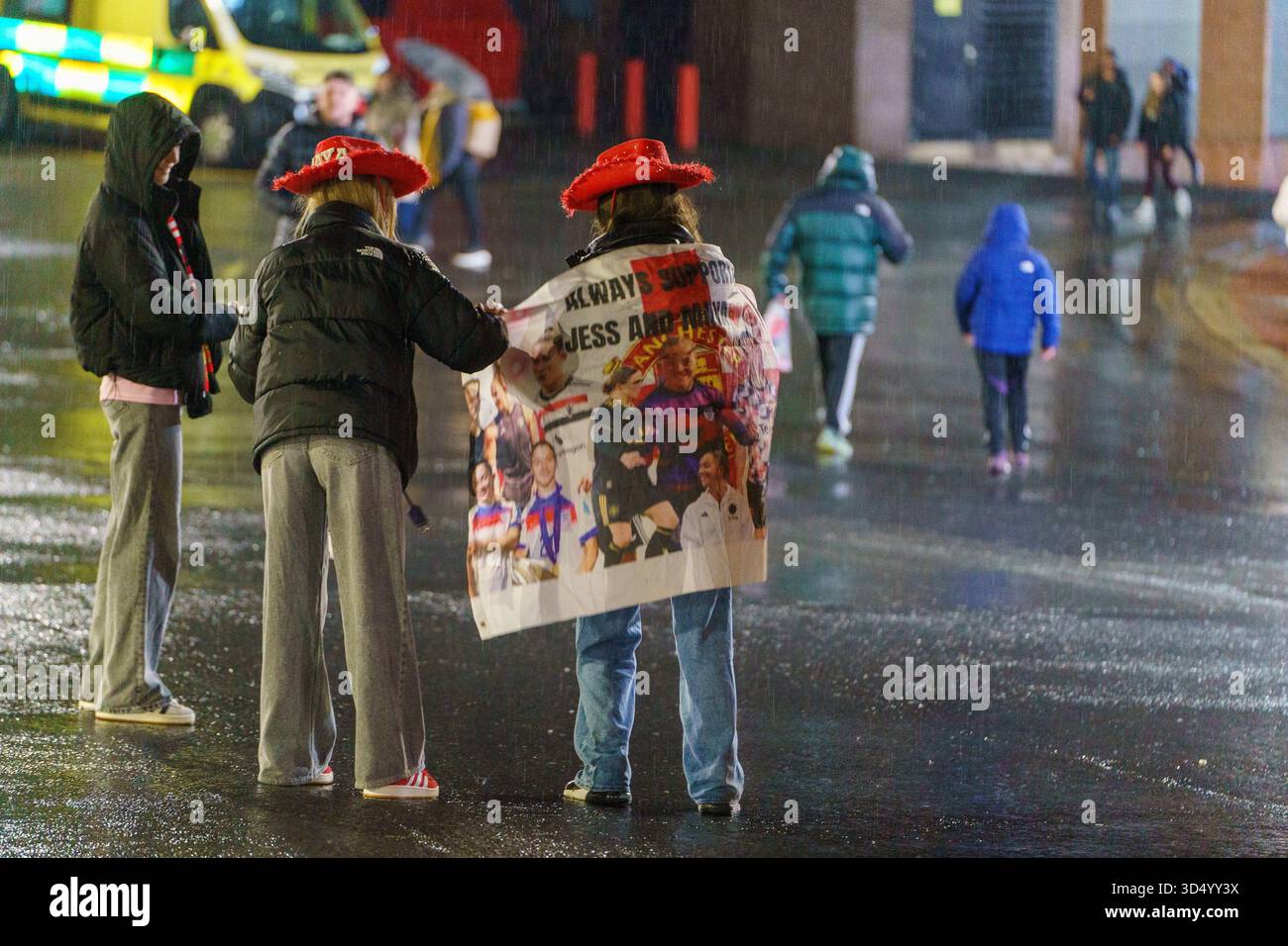 Manchester, UK, 12th Nov 2025: Manchester United fans arriving in the ...