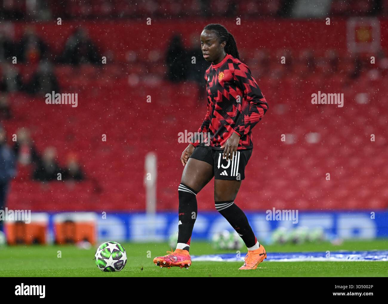 Manchester, England, 12th November 2025. Simi Awujo of Manchester ...