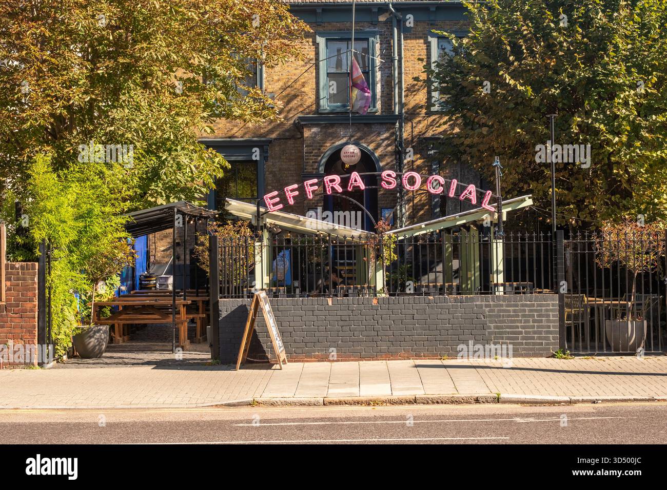 Effra pub brixton hi-res stock photography and images - Alamy