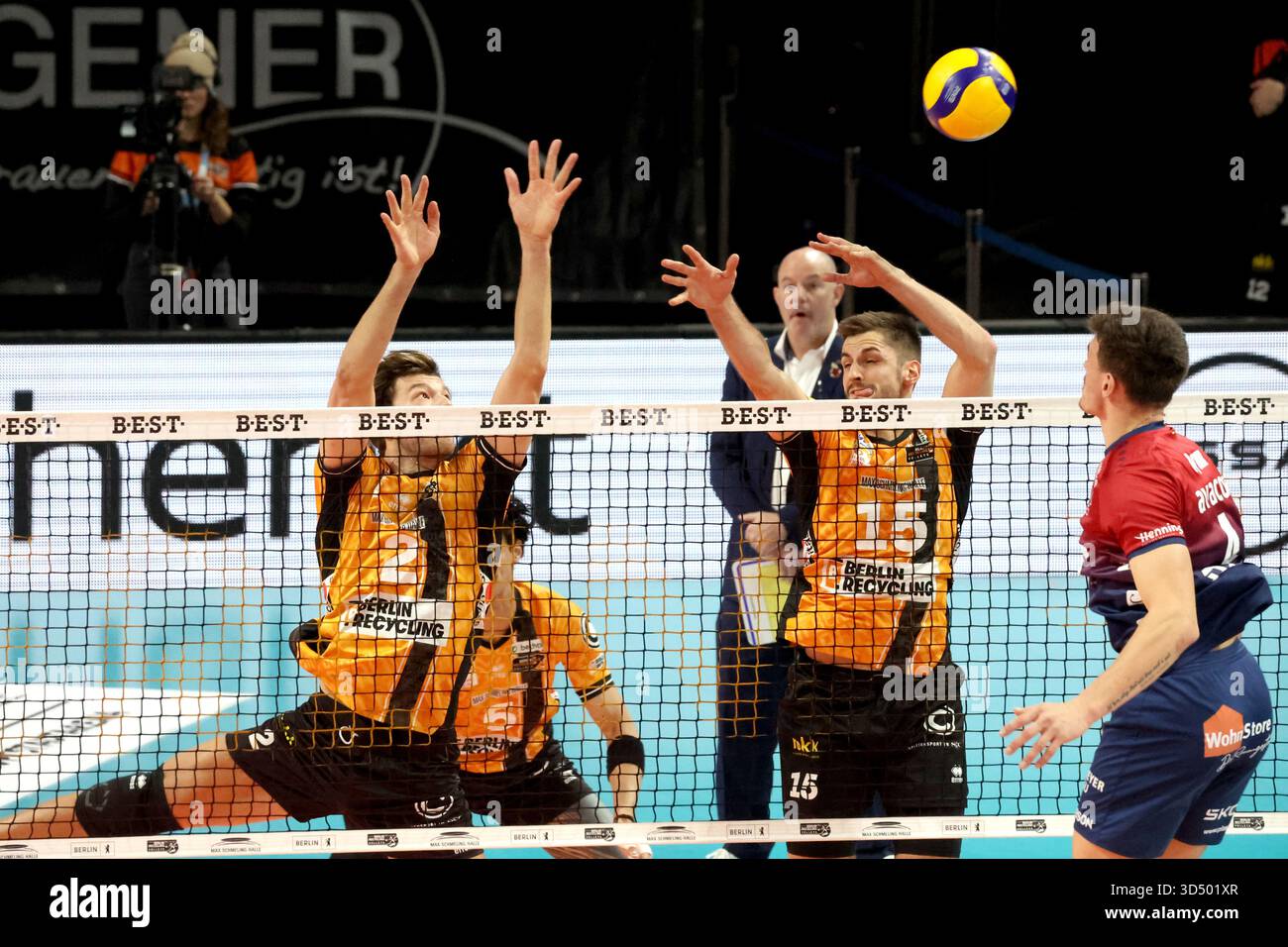 12.11.2025, Max-Schmeling-Halle, Berlin, DEU, DVV, 1.VBL, BR Volleys vs ...